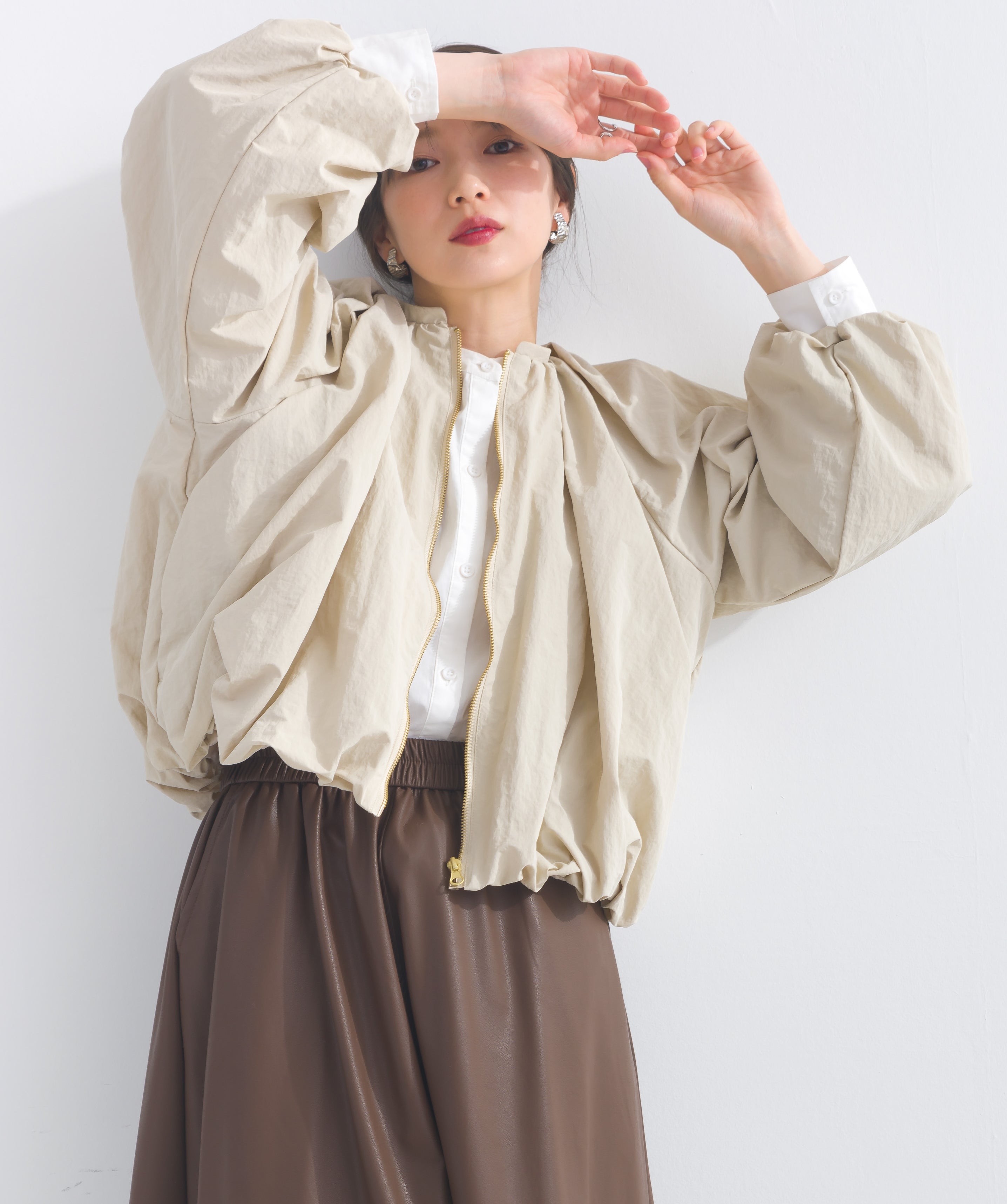 ナイロンタフタギャザーバルーンブルゾン – OandI